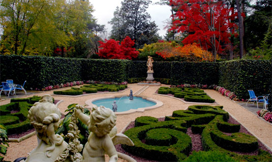 Hillwood Museum and Gardens in the Fall | Washington Photo Safari